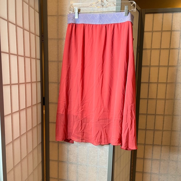LuLaRoe | Skirts | Nwt Lularoe Lola Lined Midi Skirt In Deep Coral ...